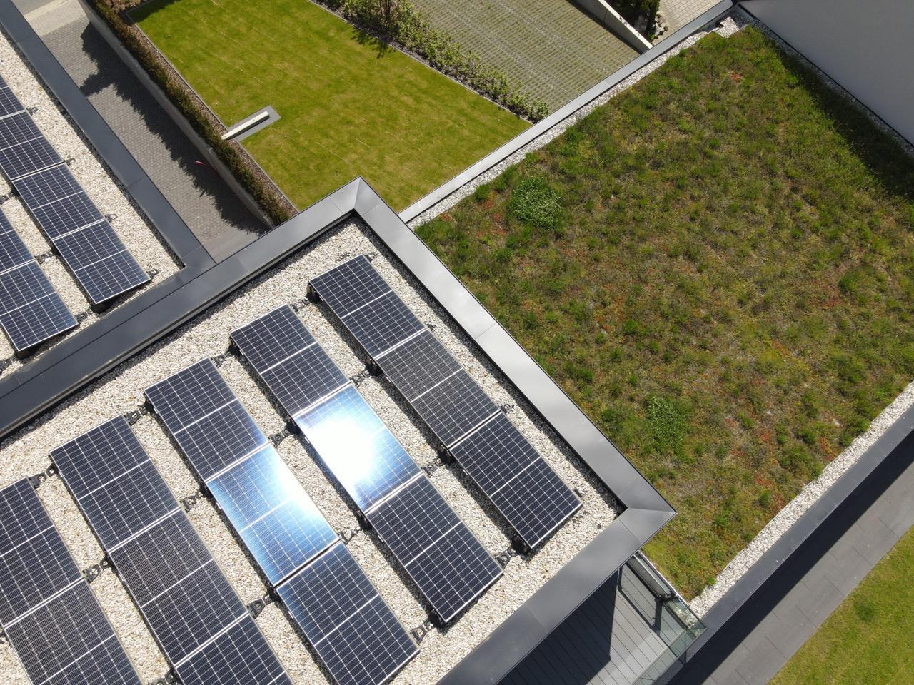 Indach Photovoltaik - PV-Montagesysteme & Integrieration ins Dach