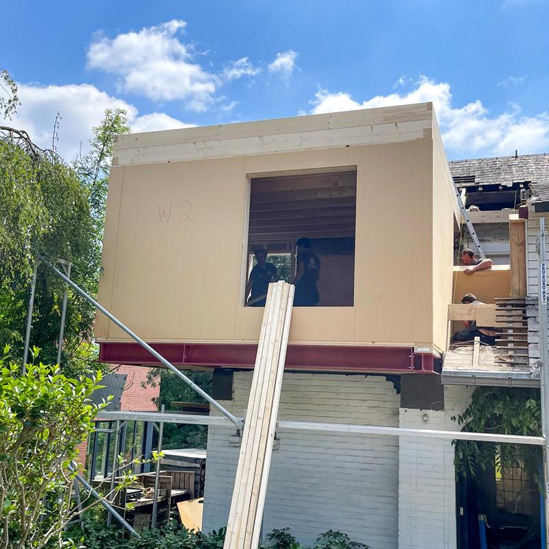 Hersteller von Holzkontruktionen/Holzbauten für Handwerksbetriebe